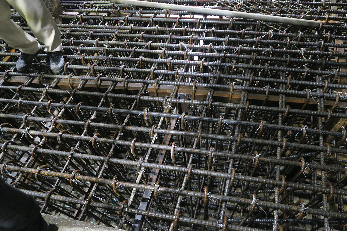 For construction work at Shin-Yokohama Station for Sotetsu and Tokyu ...